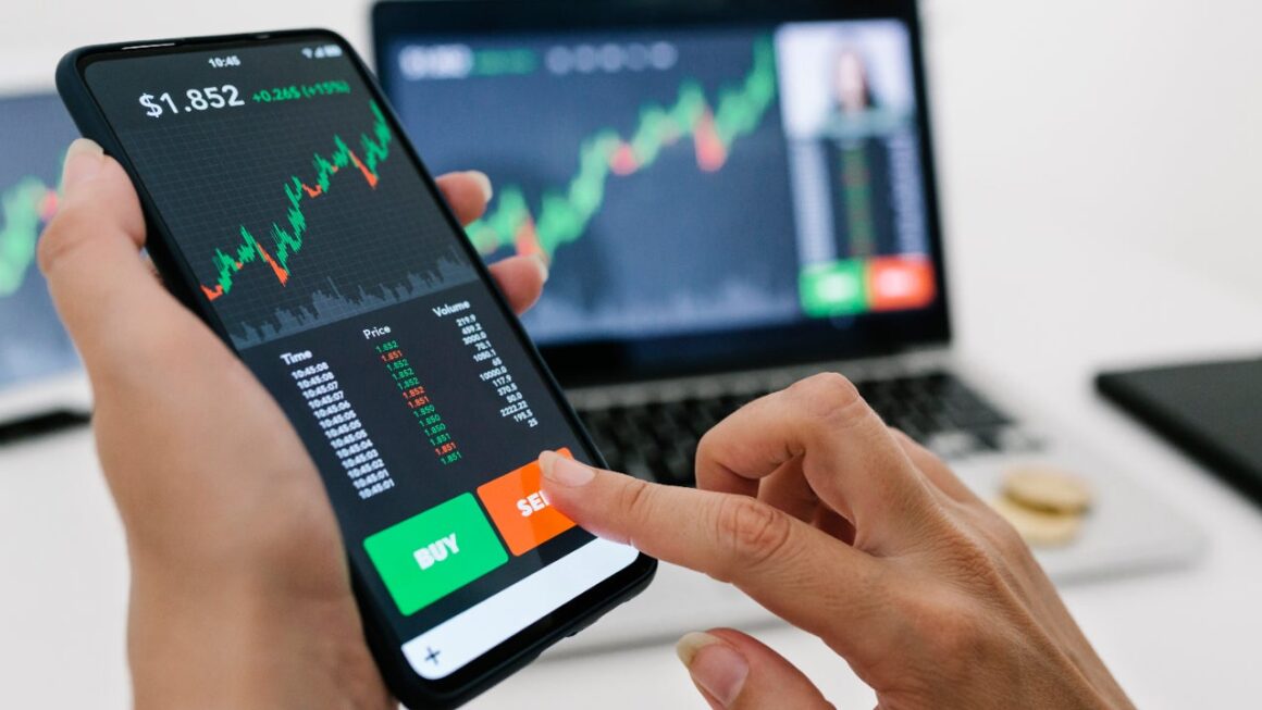 UK's Best Crypto Apps Compared